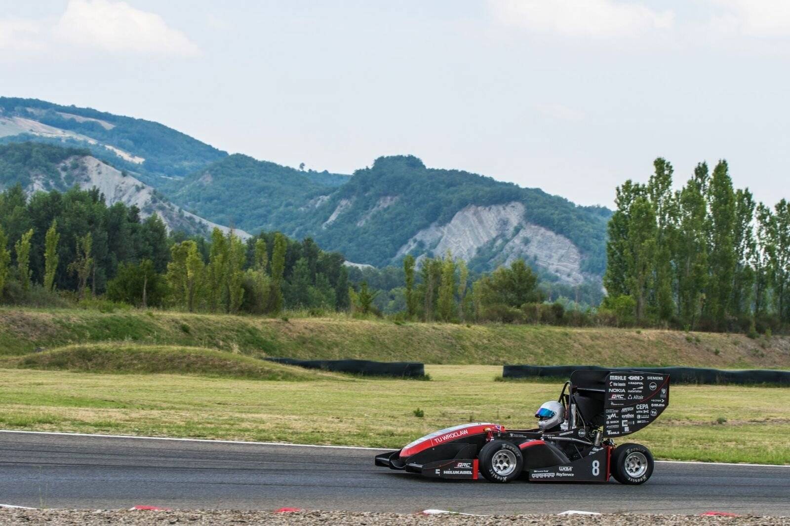 PWR Racing Team zwycięzcą zawodów Formula Student Italy | Boxmet Medical