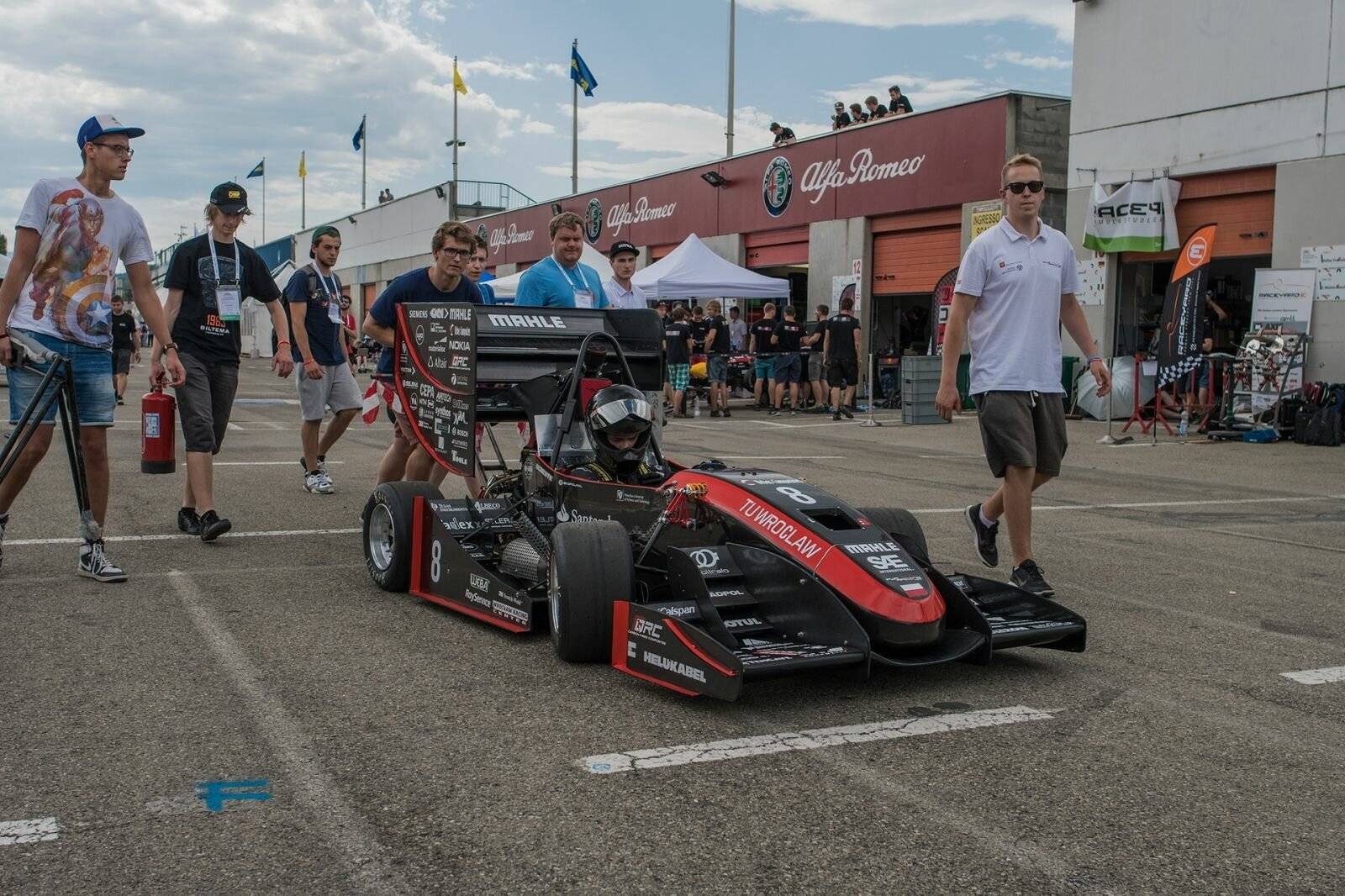 PWR Racing Team zwycięzcą zawodów Formula Student Italy | Boxmet Medical